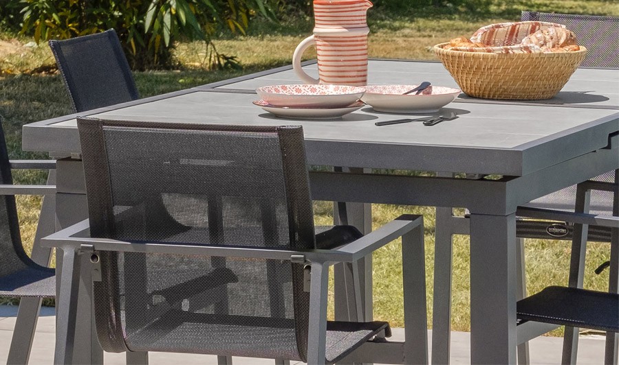 Table de jardin en céramique pierre naturelle - Venise